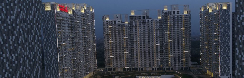 Prateek Edifice Ready to move luxury apartment in Noida- Bricks By Bricks